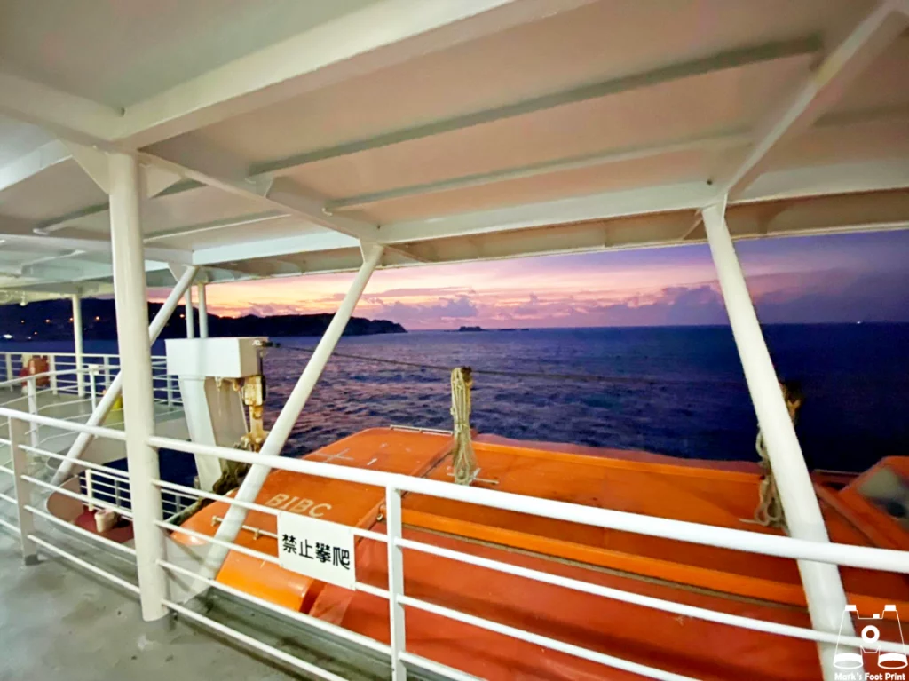 臺馬之星開箱｜時刻表與注意事項，宛如變形金剛的船隻 - 馬克的足跡